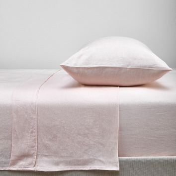 Vintage Design Blush French Linen Sheet Set | Temple & Webster