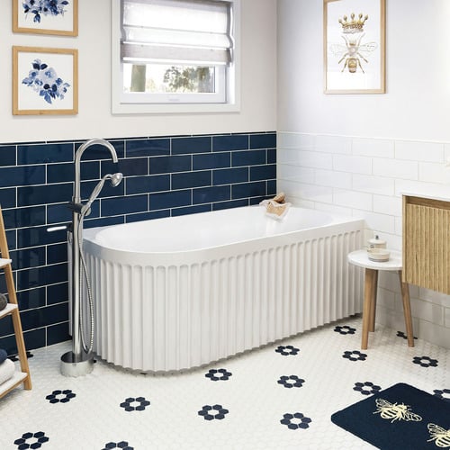 Eleanor 1500mm Gloss White Acrylic Fluted Corner Bath | Temple & Webster