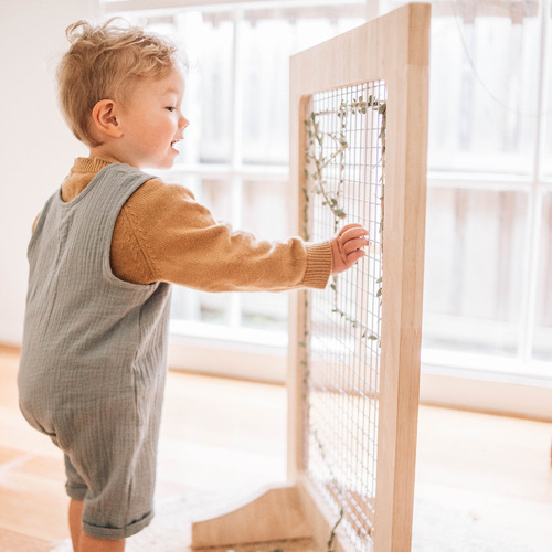 Q Toys Q Toys Wooden Weaving Station | Temple & Webster