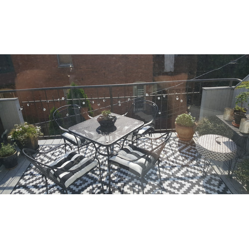 Home & Lifestyle Black & White Aztec Power-Loomed Indoor & Outdoor Rug ...