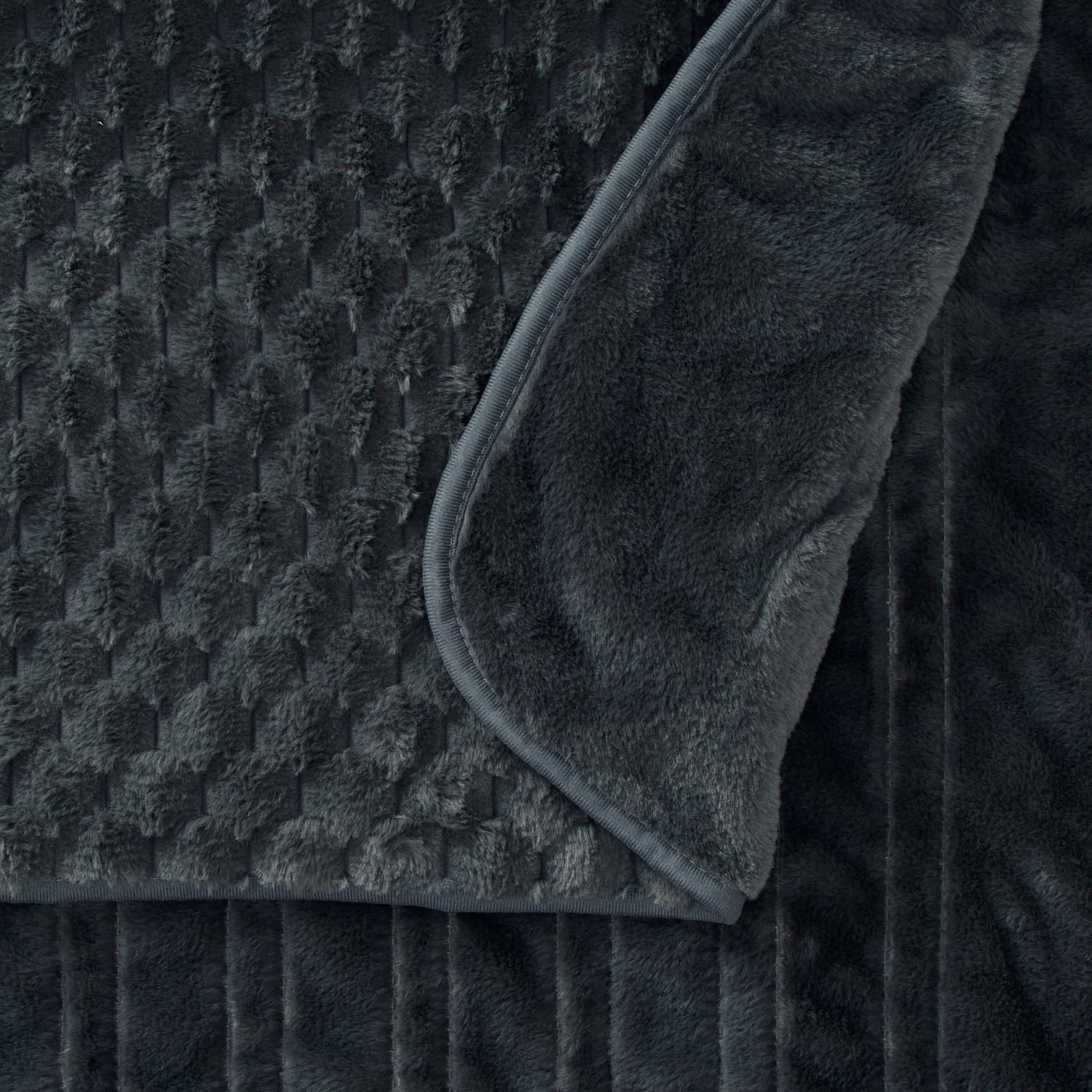 Elior Faux Fur Heated Throw | Temple & Webster