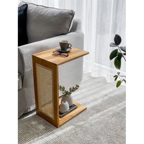 BayviewLiving Ollie C-Shaped Oak Wood & Rattan Side Table | Temple ...