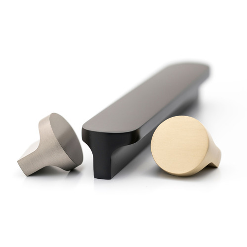 Castella Matte Black Gallant Pull Cabinet Handle | Temple & Webster