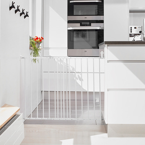 BabyDan White BabyDan Multidan Extending Metal Safety Gate | Temple ...