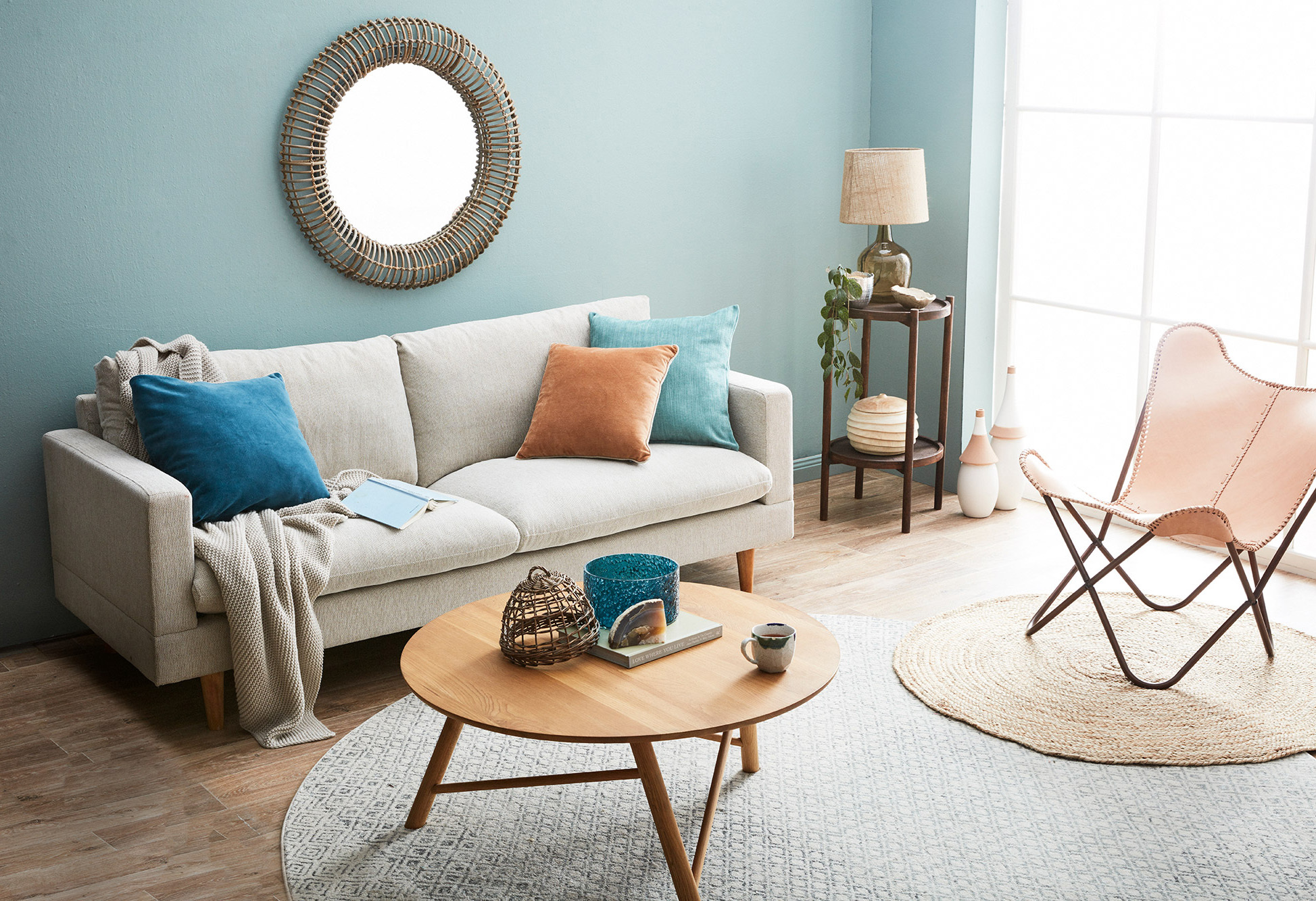 Contemporary Living Room room ideas. Bright & Happy Living. By Temple ...