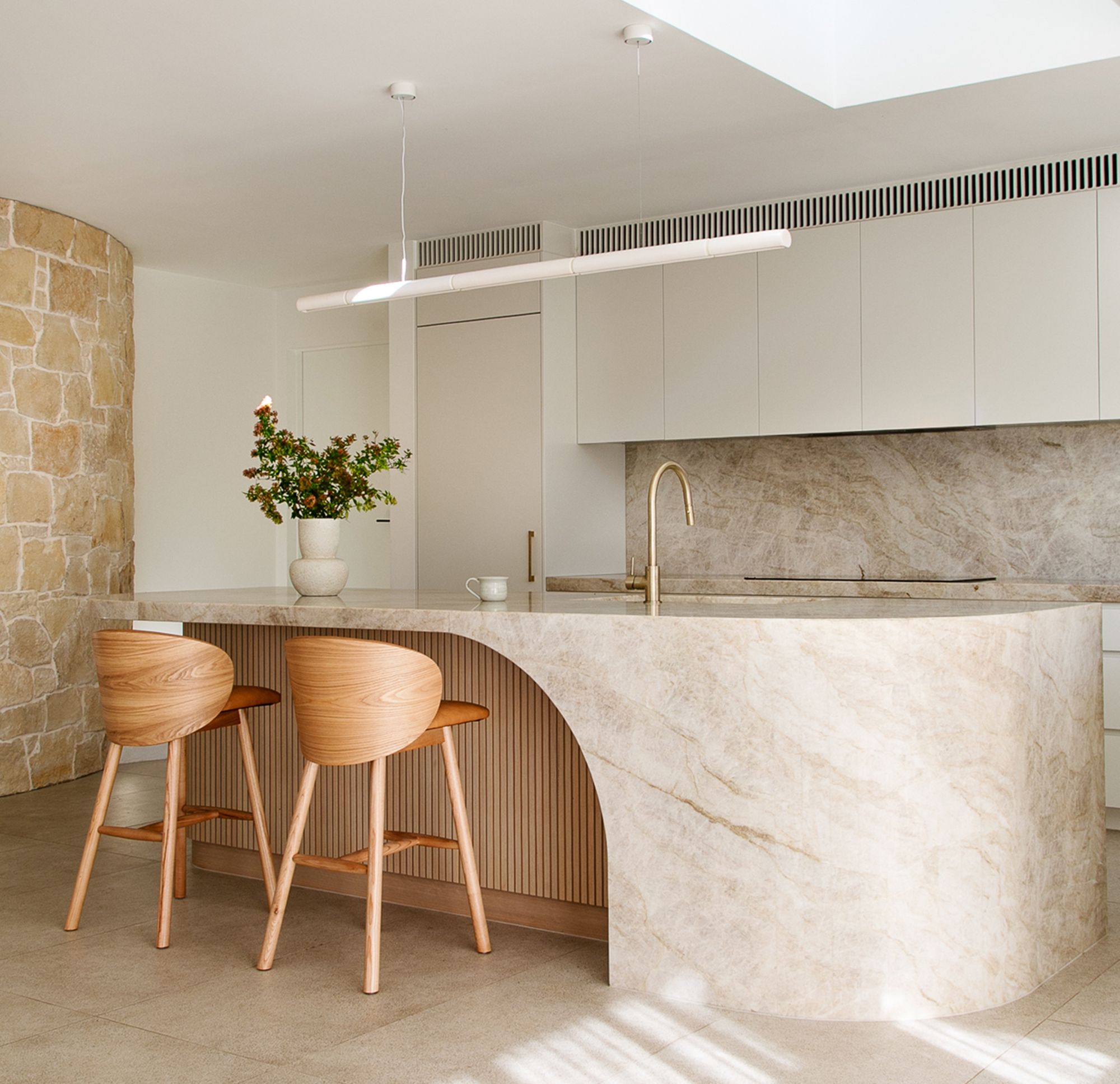 Contemporary Kitchen room ideas. Minimal Mood Bar. By Temple & Webster