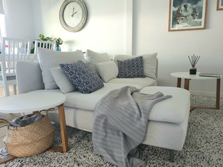 BayviewLiving 2 Piece Olwen Oak Wood Nesting Side Table Set | Temple ...