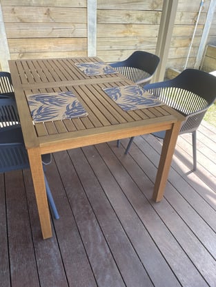 Temple & Webster Lanai Eucalyptus Wood Outdoor Extendable Dining Table