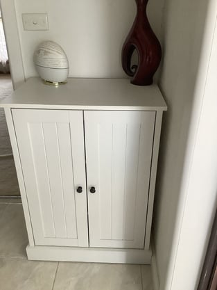 West Valley Interiors White Hamptons Double Door Cupboard | Temple ...