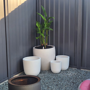 GardenEmporium 3 Piece White Garden Lite Fibre Clay Egg Planter Set ...