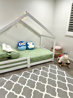 LivingFusion Kids' Yumi Pine Wood House Bed Single | Temple & Webster
