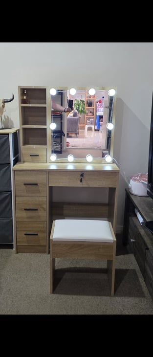 LivingFusion 2 Piece Emily Dressing Table & Stool Set | Temple & Webster